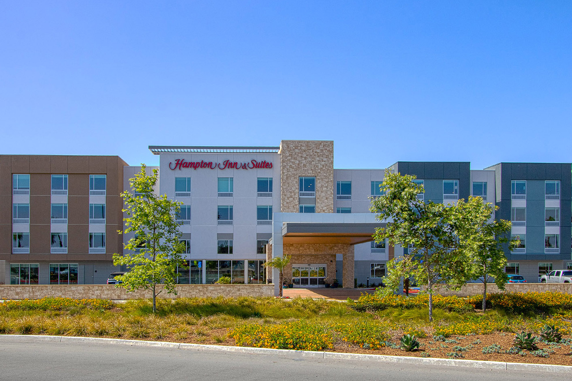 Hampton Inn - Watkins Landmark Construction